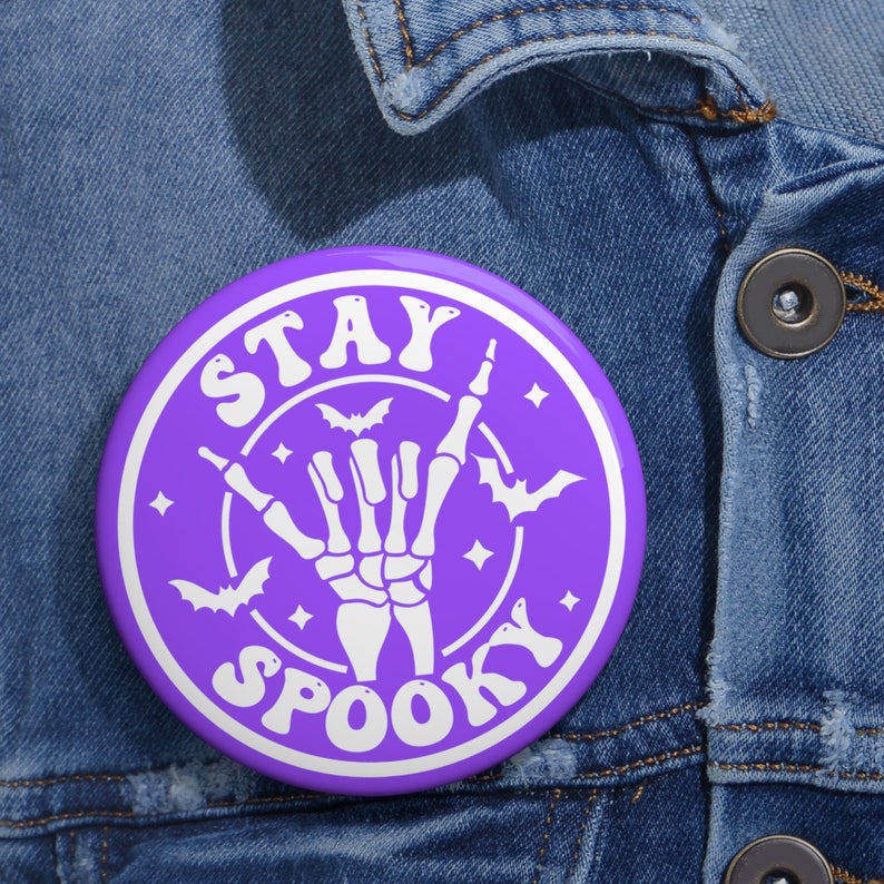 Stay Spooky Purple Skeleton Hand Pin Badge, Cute Buttons, Happy ...
