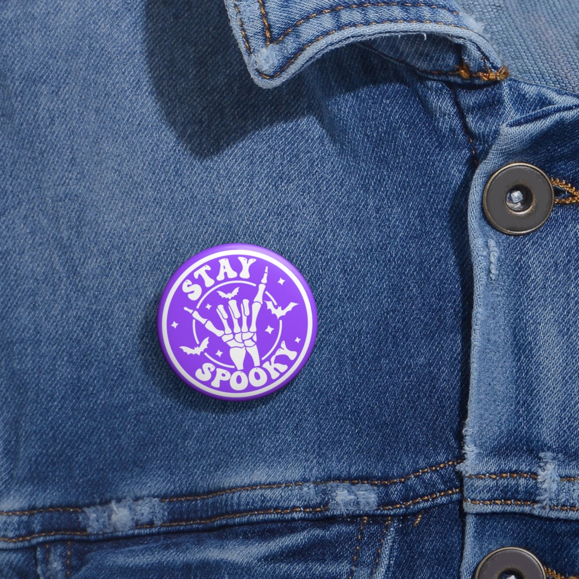 Stay Spooky Purple Skeleton Hand Pin Badge, Cute Buttons, Happy ...