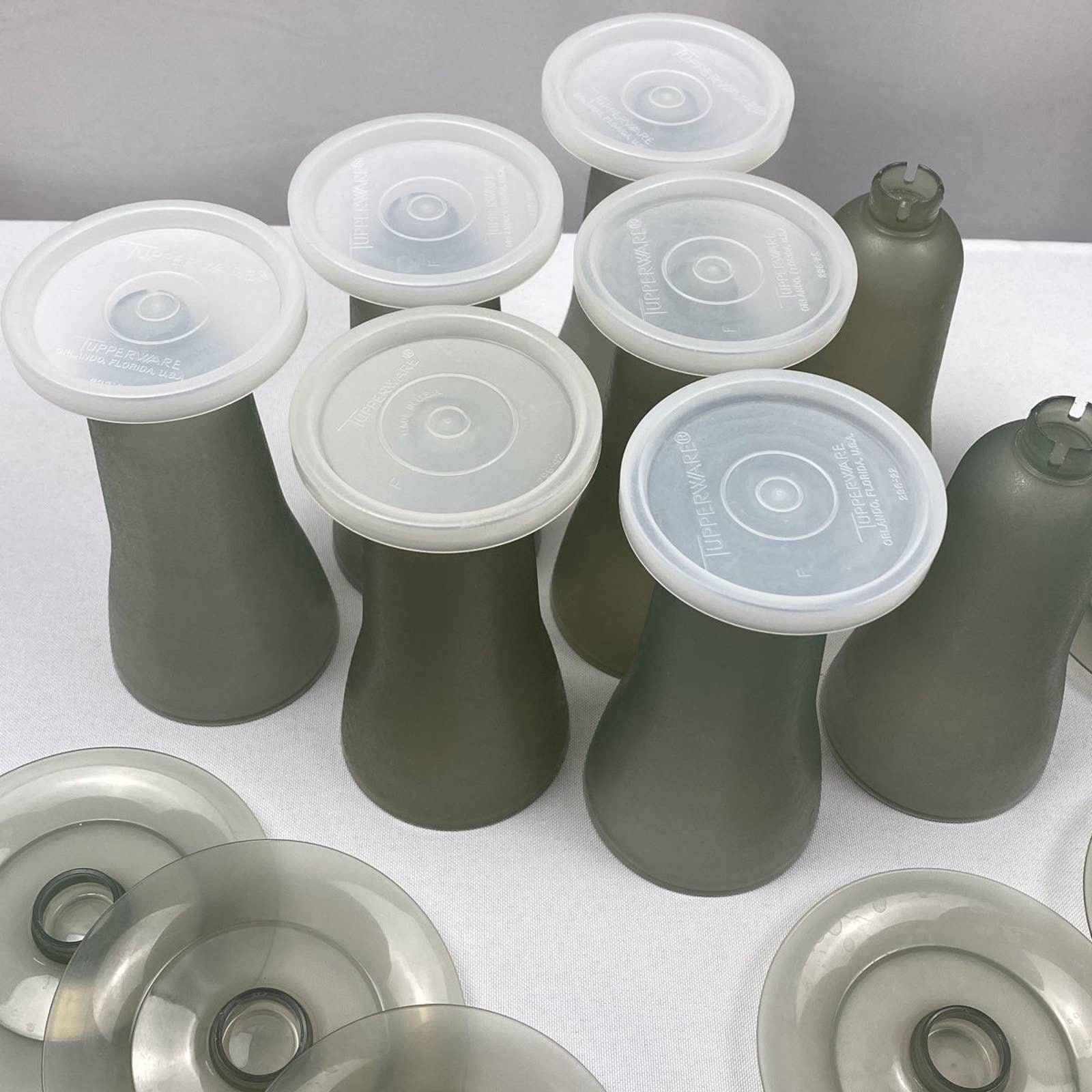 Tupperware Parfait Pudding Sundae Cups Set of 9 With 6 Lids Vintage ...