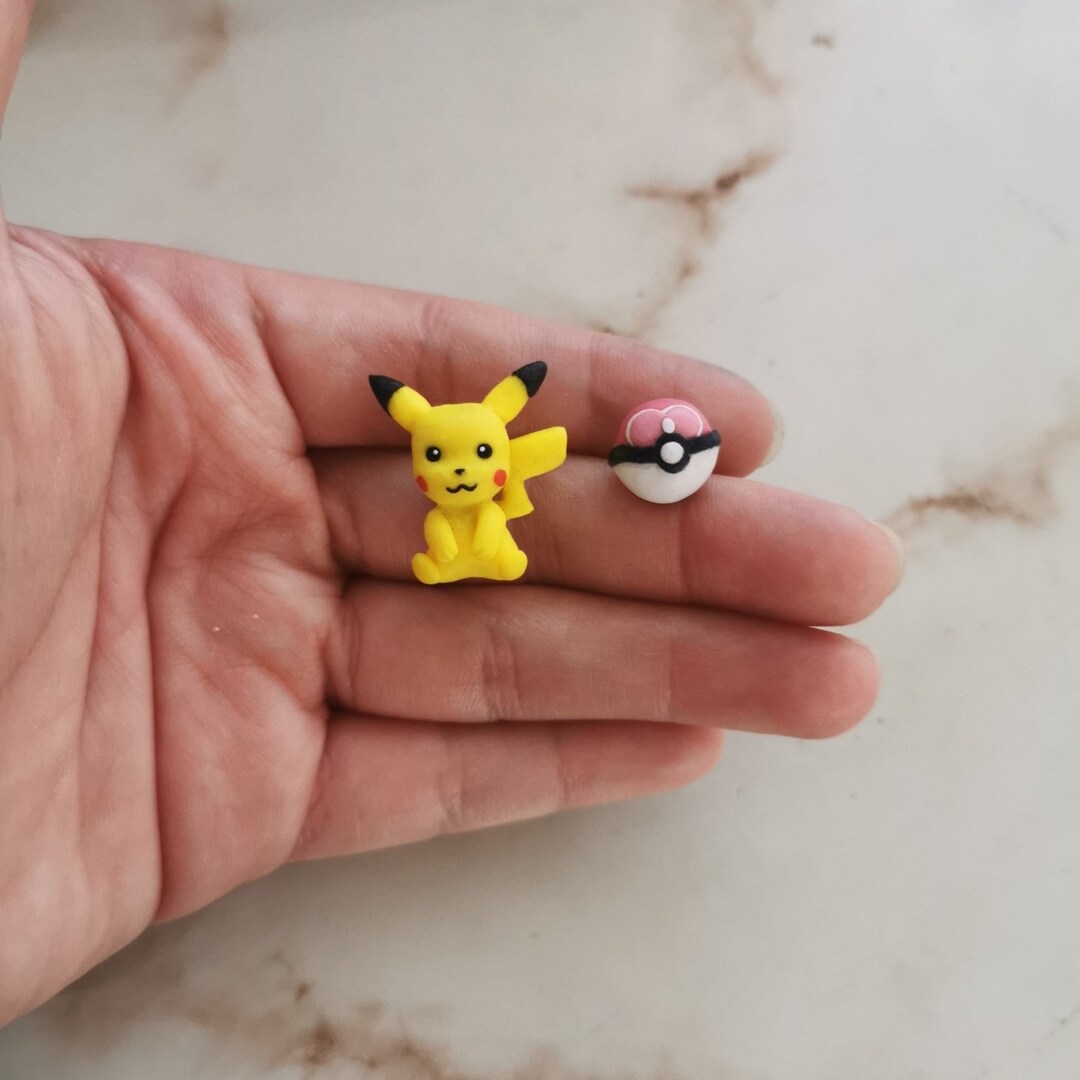 Cute Pokemon Pikachu Snorlax Mew Togepi Gengar Eeve Earrings Stud ...