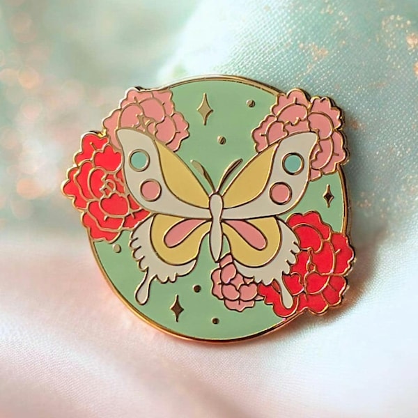 Japanese Enamel Pin - Etsy