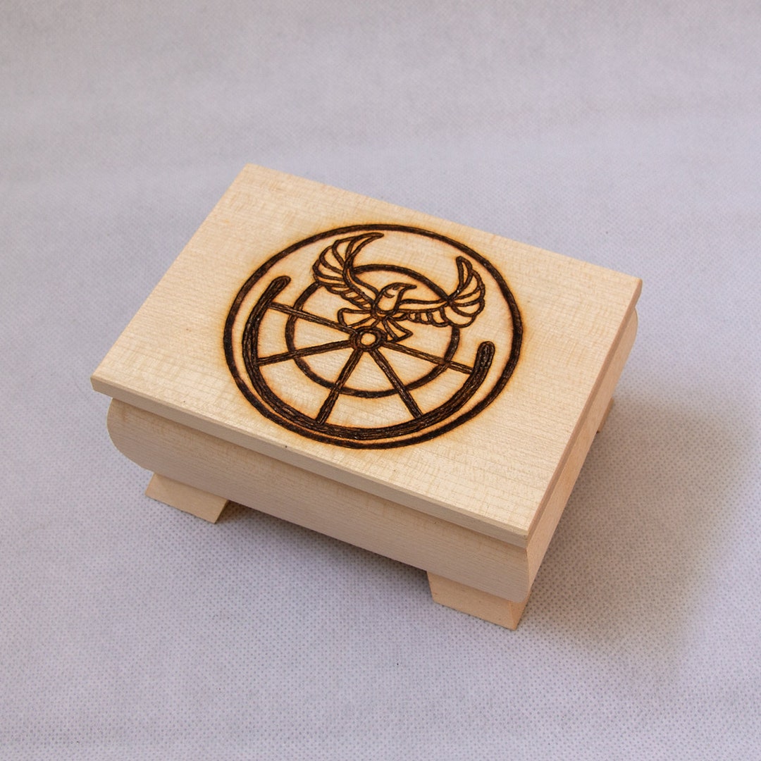 Maple Wood Casket Boron DSA Cube Box Jewelry Box the Black Eye Ulisses ...