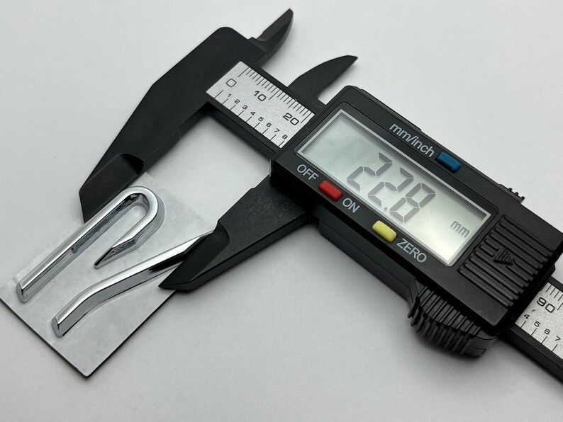 VW GOLF 8 R-line Lettering Emblem Tailgate R for GOLF 8 R-line - Etsy