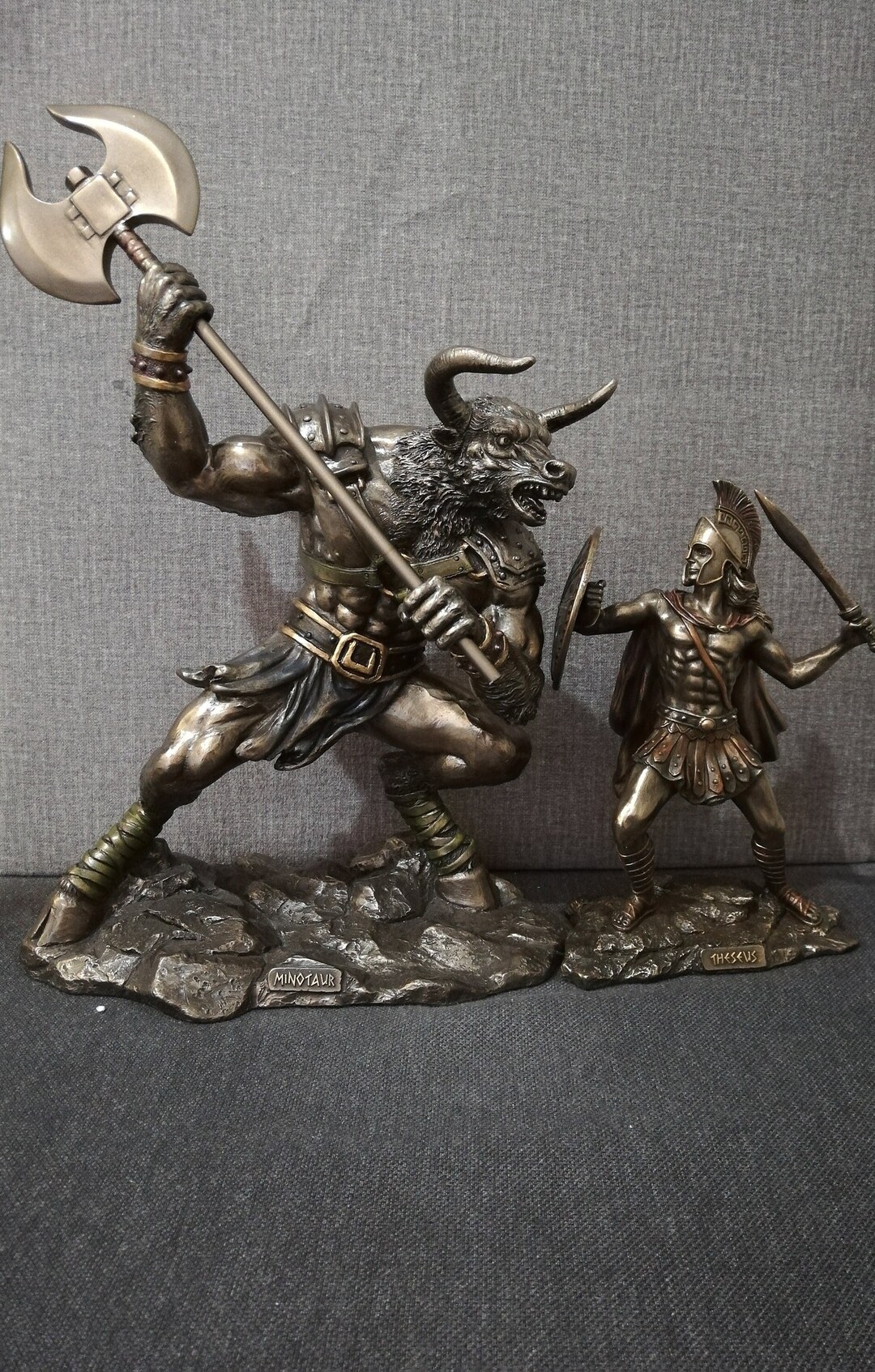 Theseus Fights With the Minotaur Statue Theseus 20.5cm Minotaur 35cm ...