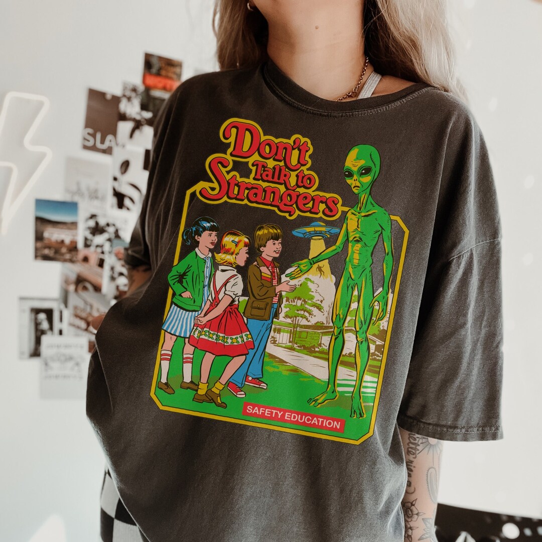 Retro Alien Halloween Shirt Funny Halloween Tshirt Easy Bake Coven Tee ...