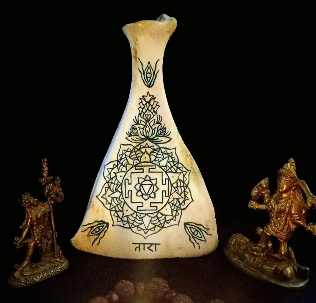 Tara Hindu Goddess Deer Scapula With Yantra and Mehndi Henna Design - Etsy