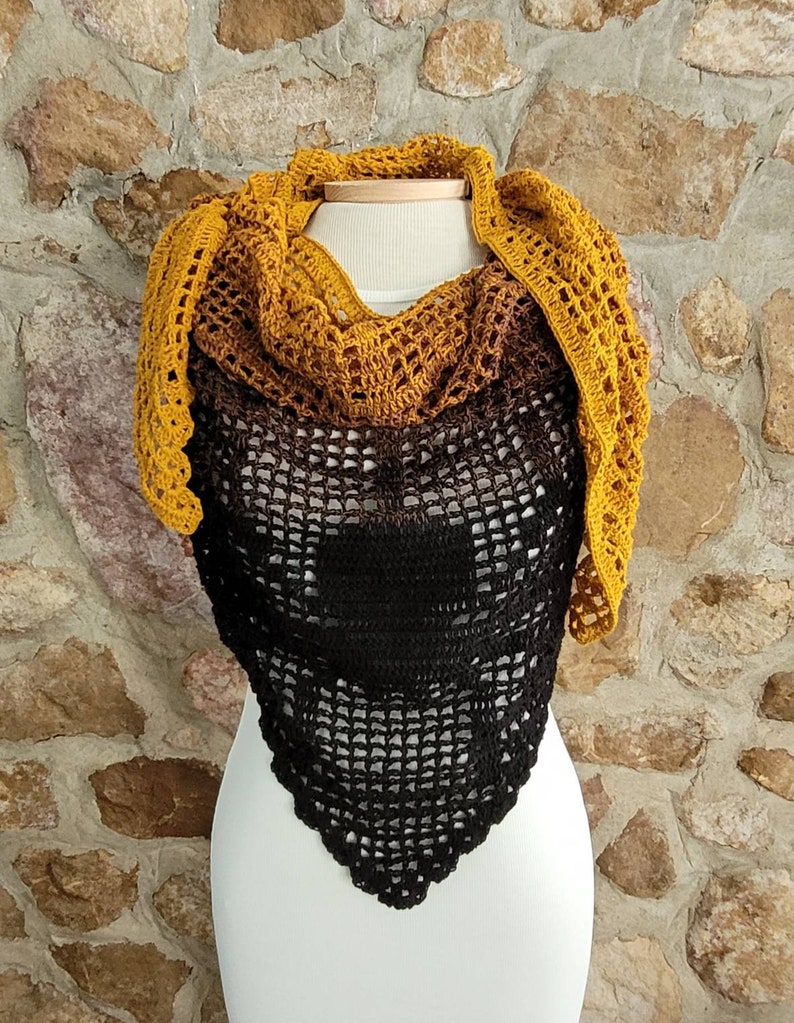 CROCHET PATTERN Spooky Spider Shawl Halloween Accessory - Etsy