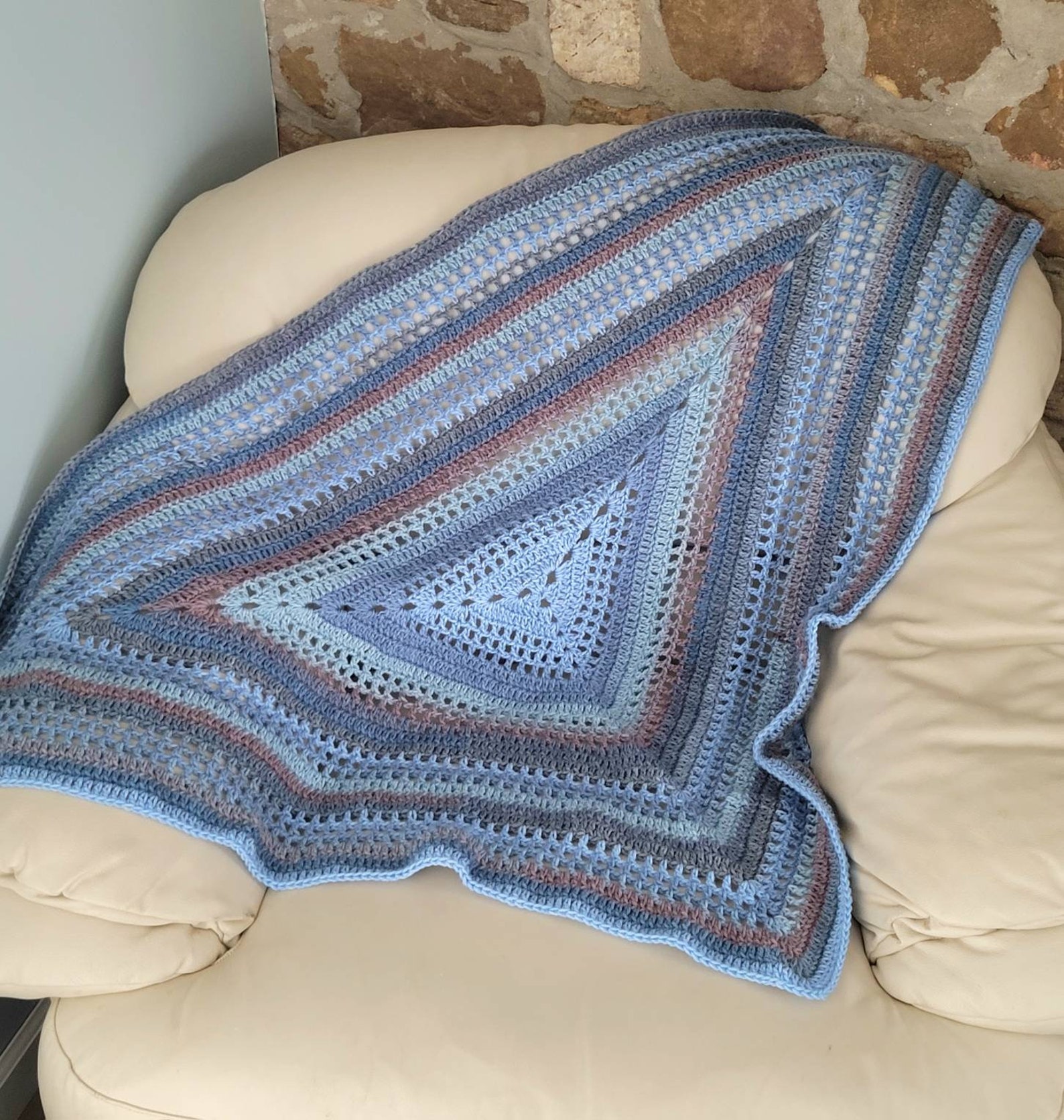 CROCHET PATTERN, Mesh Center Triangle Shawl, Crochet Wrap, One Cake ...