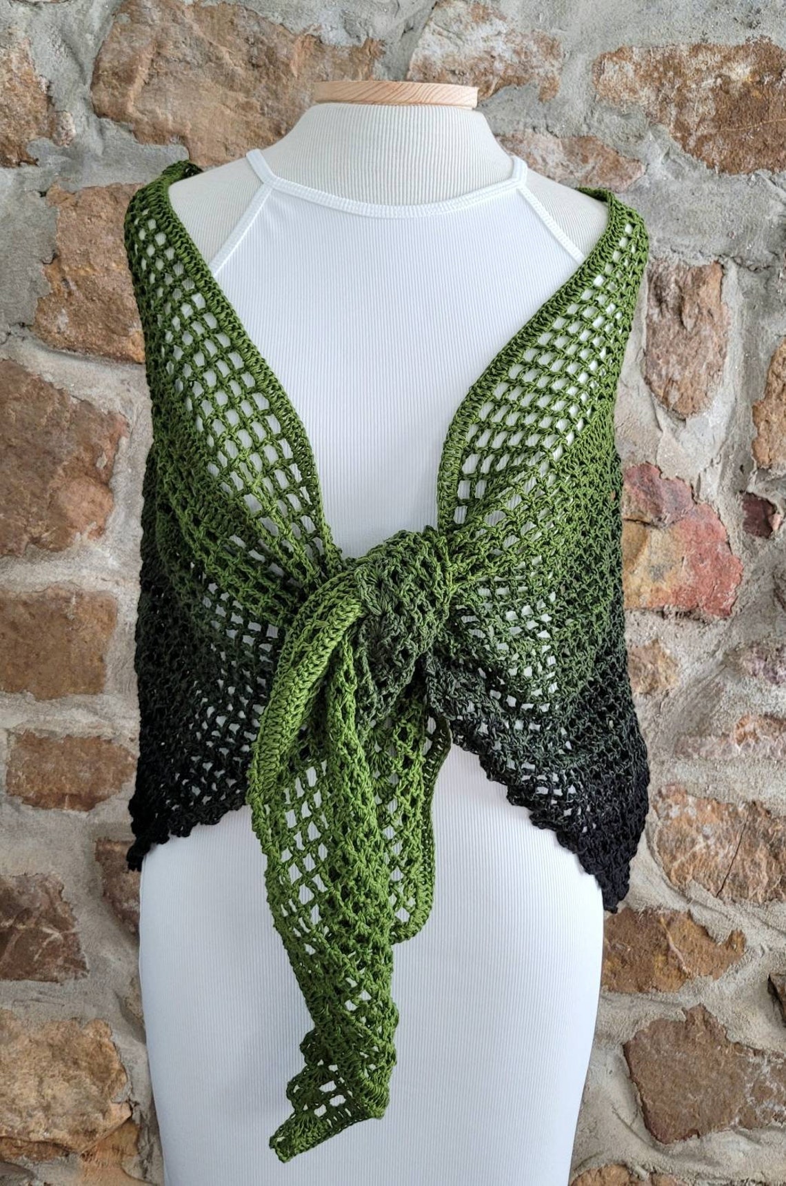 CROCHET PATTERN, Flying Witch Shawl, Costume Accessory, Halloween Shawl ...