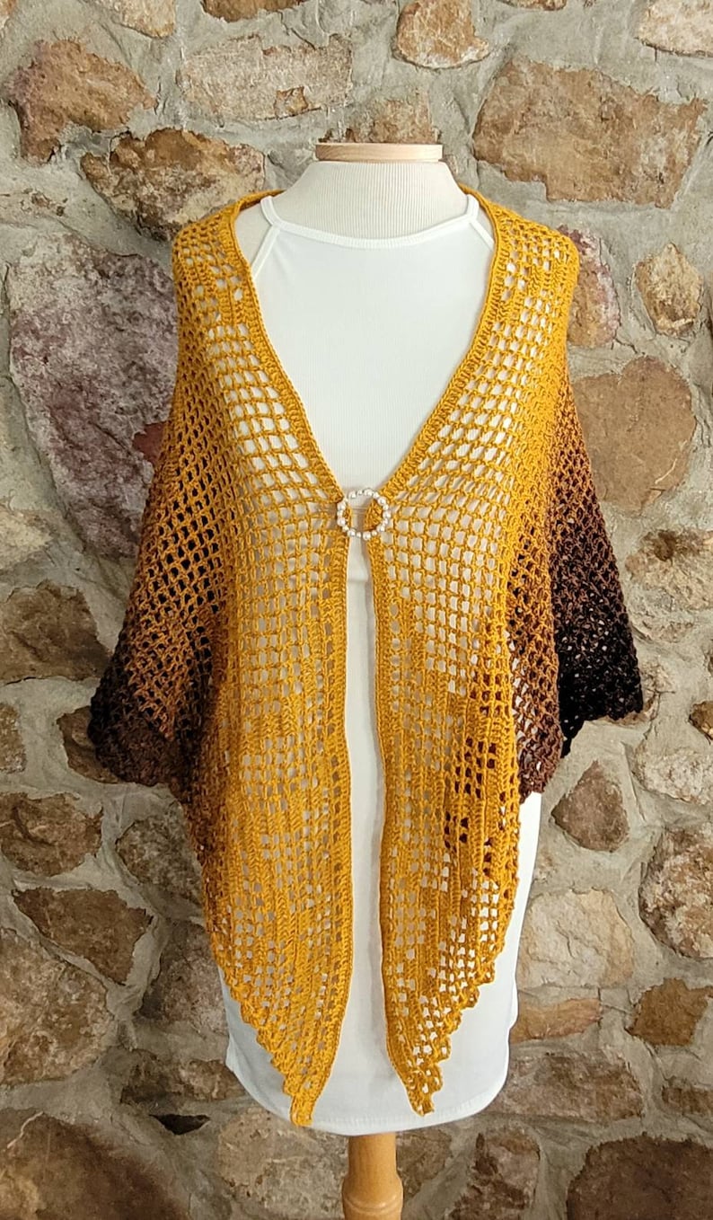 CROCHET PATTERN Spooky Spider Shawl Halloween Accessory - Etsy