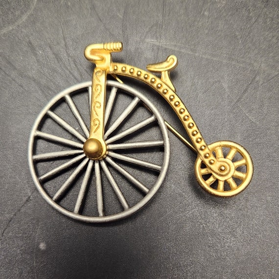 Signed JJ JONETTE Brooch Tricycle - Gem
