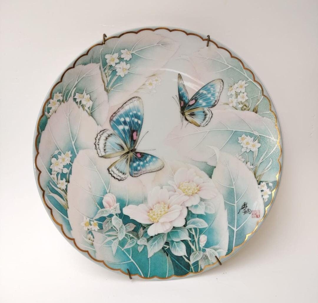 Collector Plate "an ENCHANTING Interlude", Fourth Plate in the "garden ...