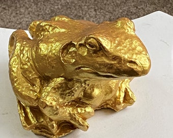 Golden Frog Statue - Etsy