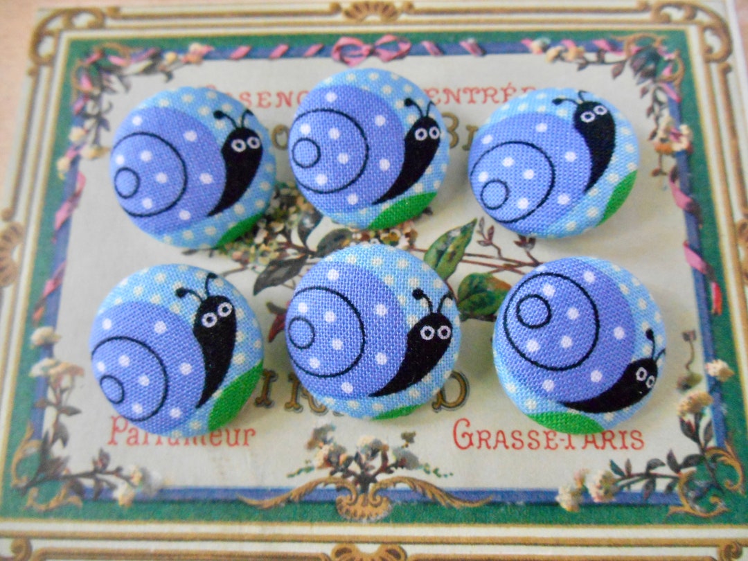 Snail Buttons, Beach Buttons, Shell Buttons, Sewing Buttons. Set of 5 ...
