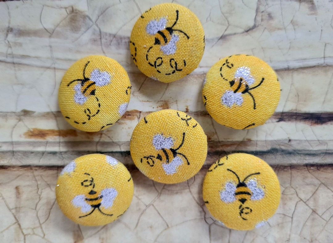 Yellow Bee Buttons, Bumble Bee Buttons, Insect Buttons, Garden Buttons, Spring Buttons, Size 7/8 ...