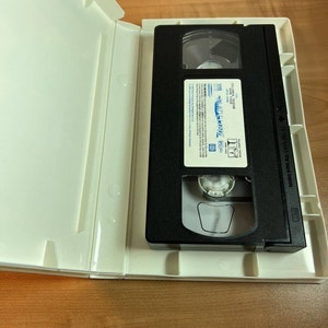 Madeline (VHS, 1998, Clam Shell Release) Columbia Tristar - Etsy