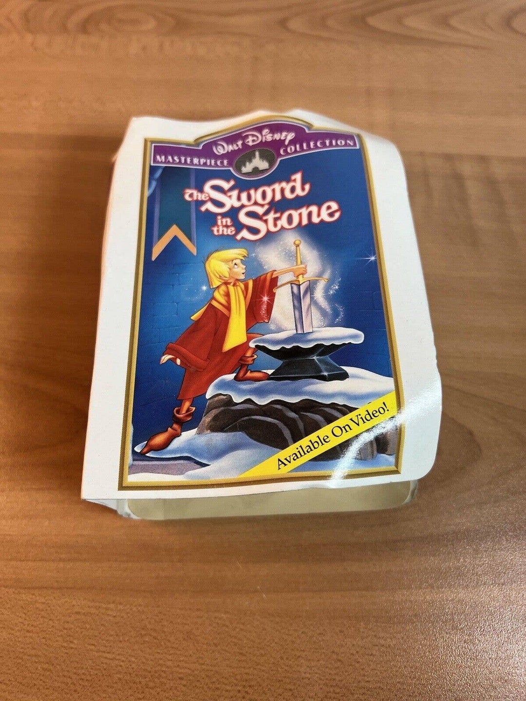 Mcdonald's Walt Disney Masterpiece Collection Sword in the Stone Merlín ...