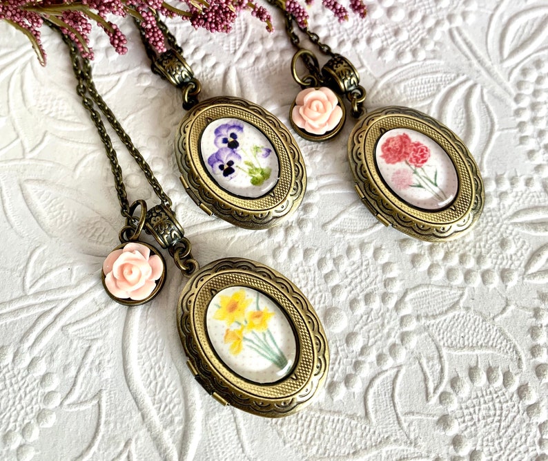 Birth Flower Locket Friendship Locket Best Friend Locket - Etsy