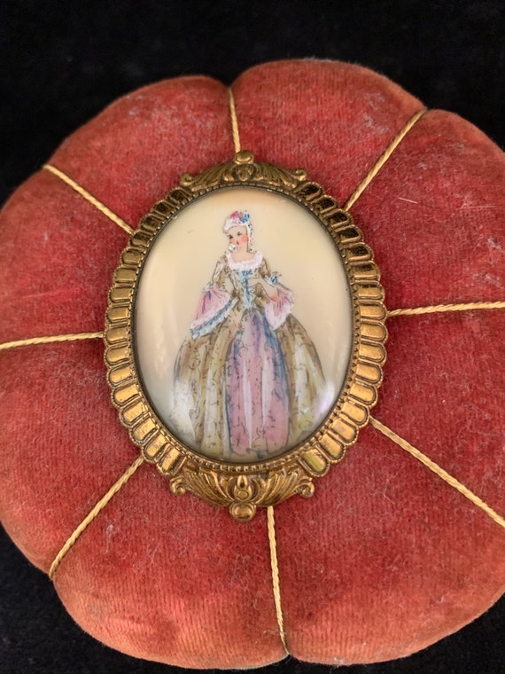 Victorian Lady Brooch - Gem