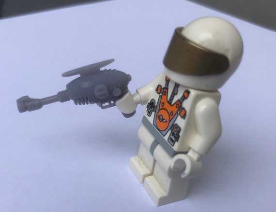 Alien Blaster in Miniature Inspired by Fallout 3/new Vegas - Etsy