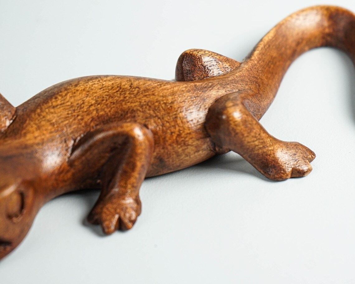 Gecko Sculpture Animal Statue Wood Carving Handcrafted | Etsy