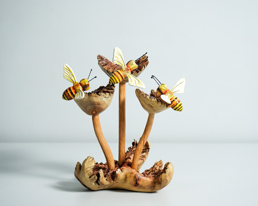 Bee Comb Statue, Bees Figurine, Wood Carving, Painted Bee, Bee Wall ...