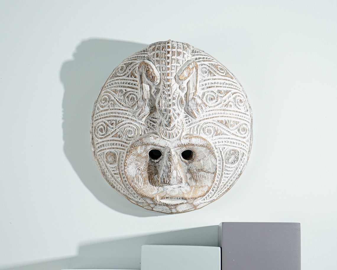 Round Mask of Timor, Primitive, Wall Decor, Wood Carving, Hanging ...