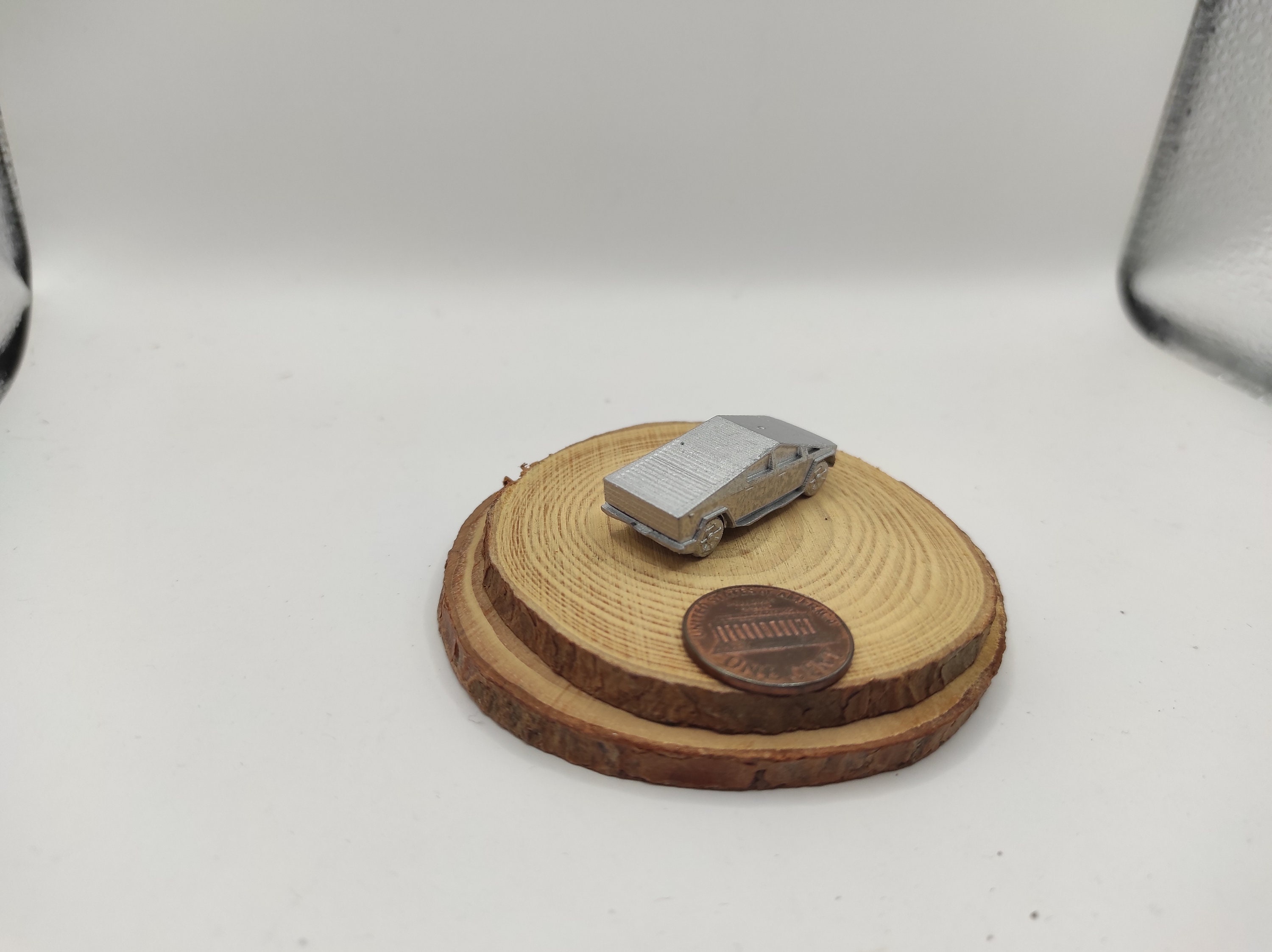 N-gauge TESLA CYBERTRUCK. Suitable for Use With N-scale Railways Car ...
