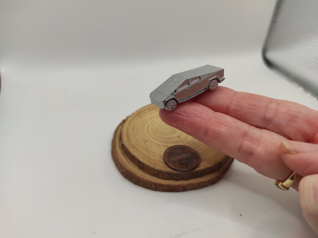 N-gauge TESLA CYBERTRUCK. Suitable for Use With N-scale Railways Car ...