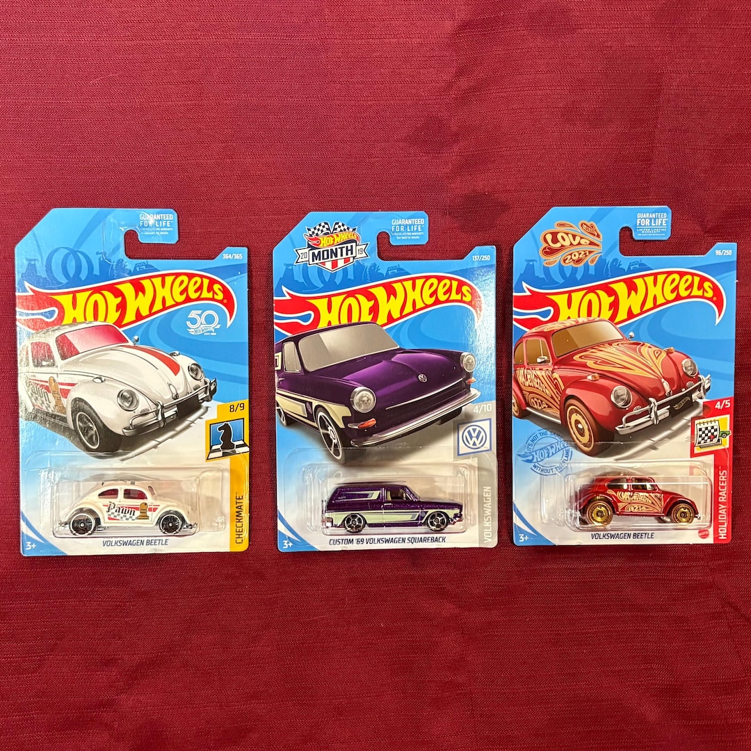 Hot Wheels VW Volkswagen Love Bug Beetle and Custom Squareback Diecast ...