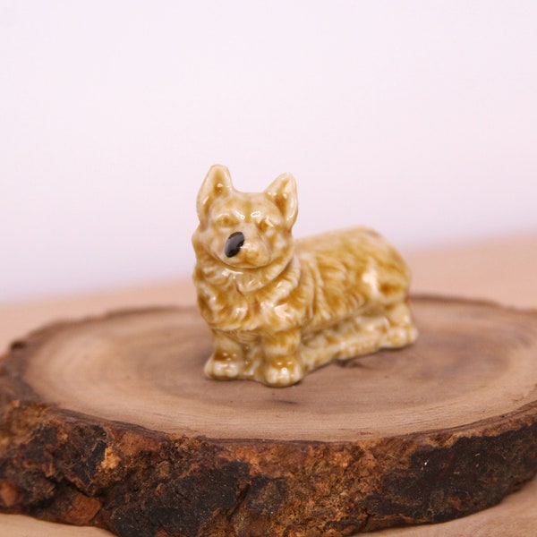 Red Rose Wade England Corgi - Etsy