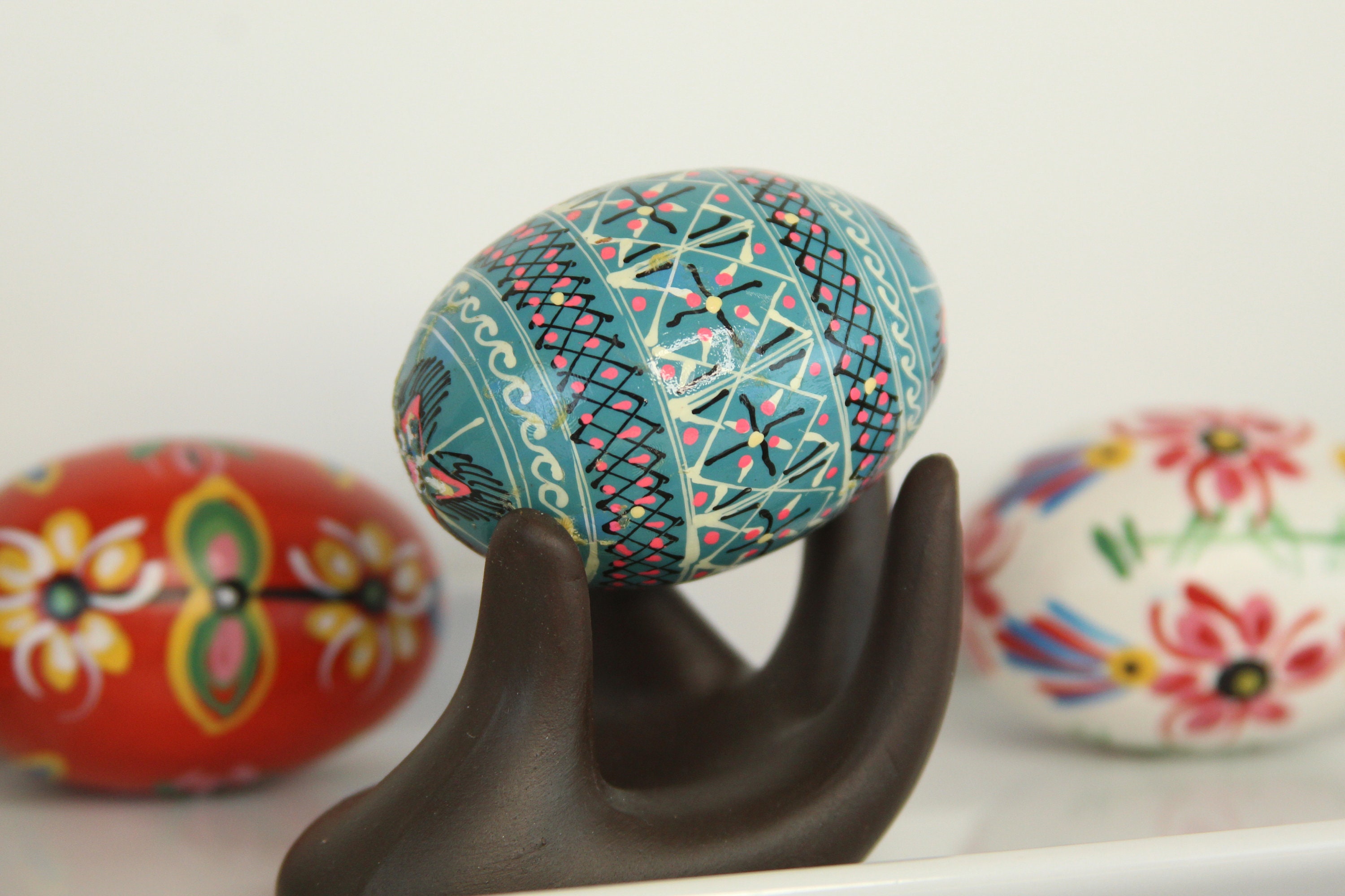 Vintage Hand Painted Carved Wood Eggs, Decorative Wooden Eggs From ...
