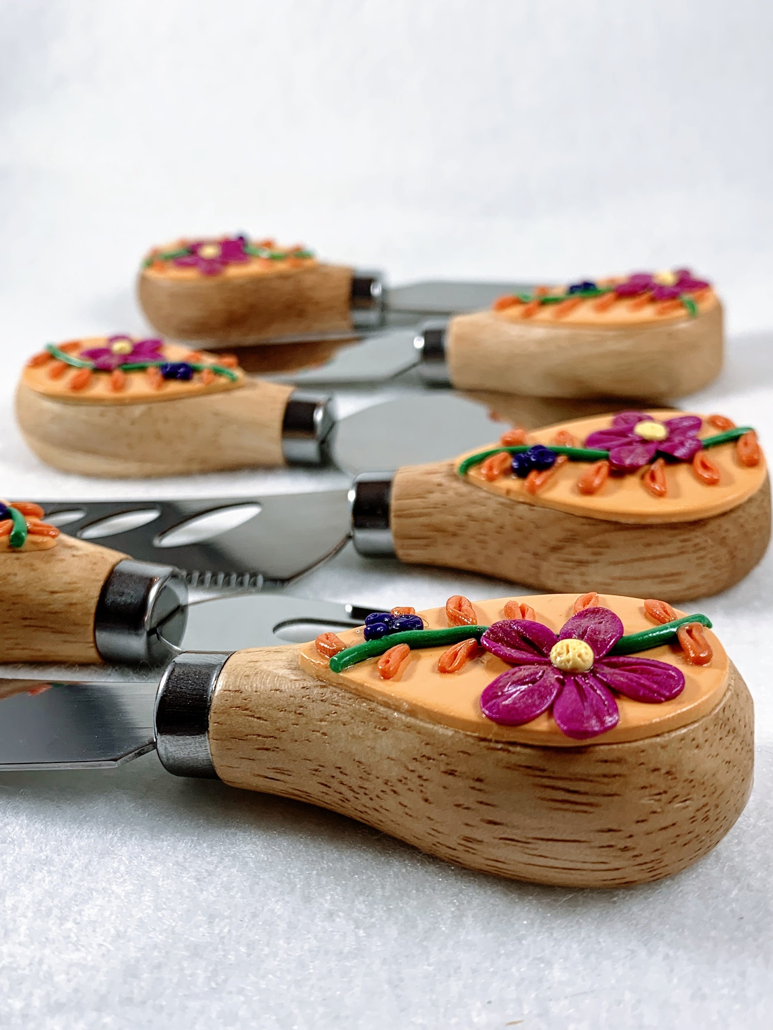 Yellow 6-piece Set of Culinary Cheese Knives, Charcuterie Accessories ...