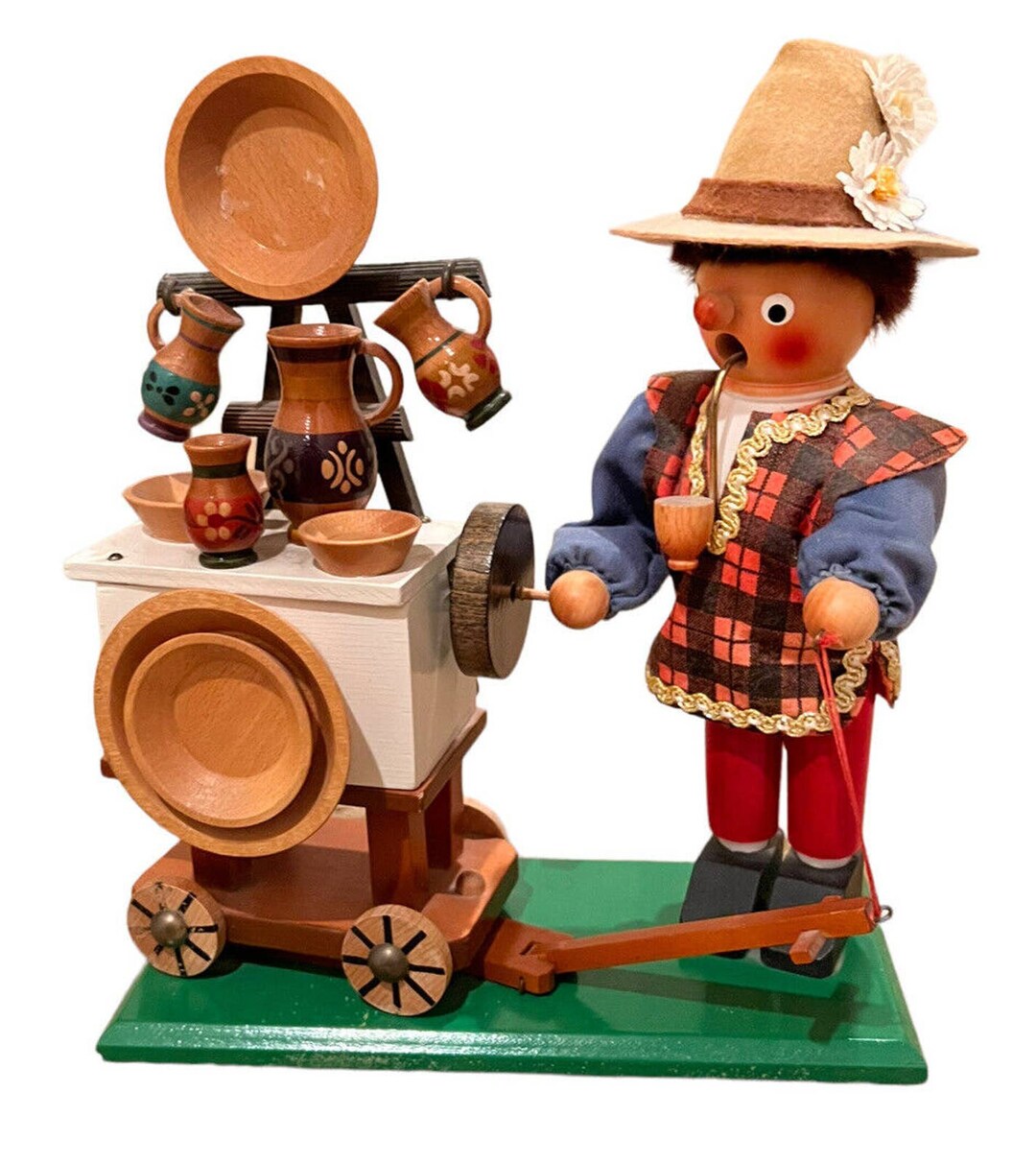 Steinbach Volkskunst Nutcracker SMOKER German Reuge Musical Food ...