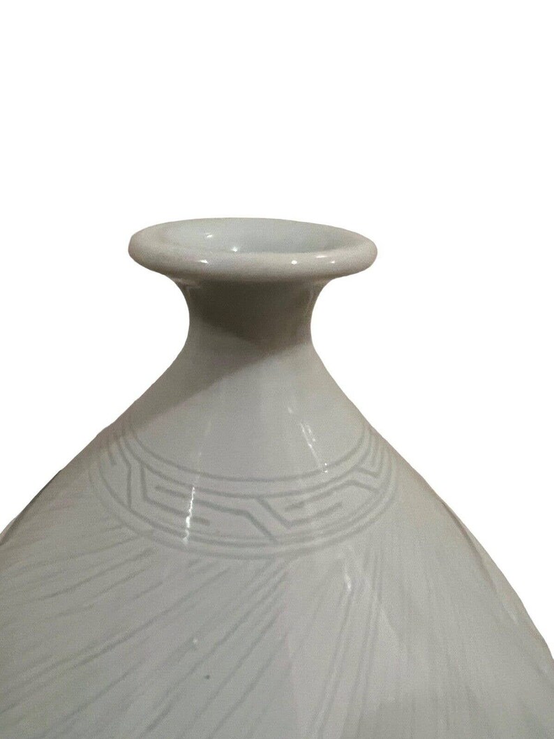 Japanese Sgraffito Flying Cranes Celadon Blue Meiping Vase Signed ...