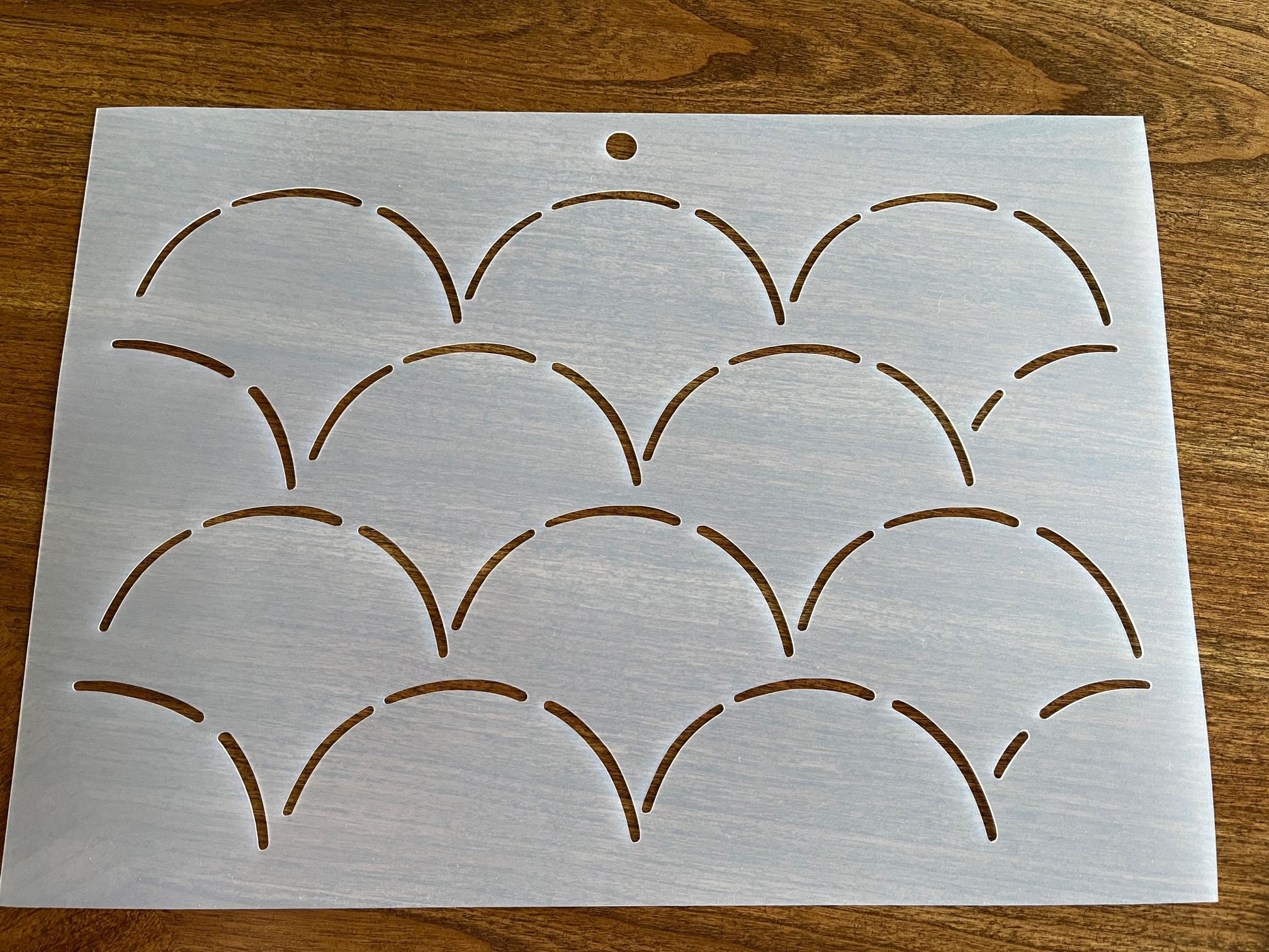 Clamshell Stencil Large 3.5