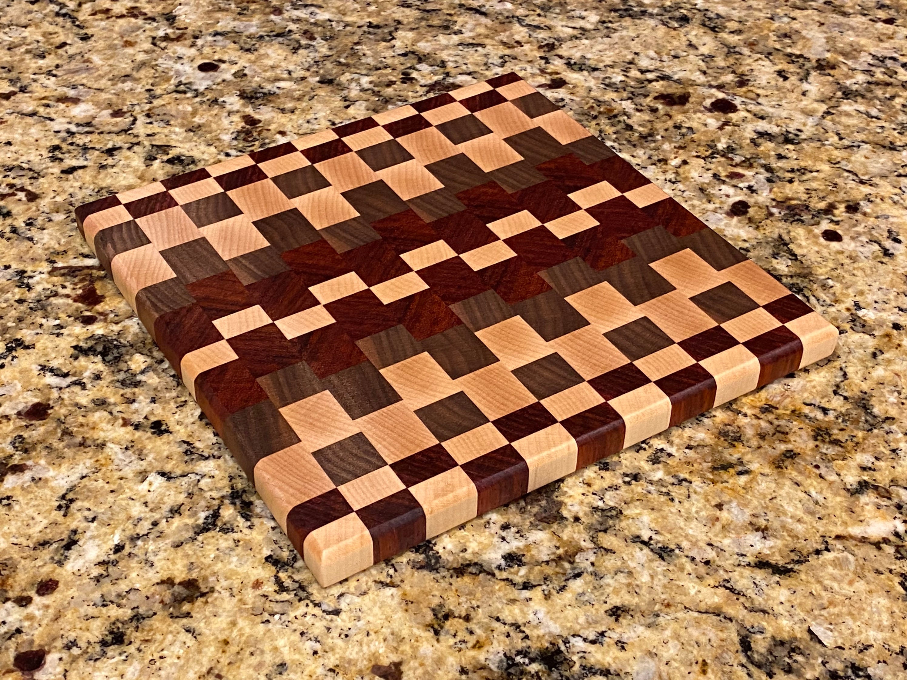 End Grain Cutting Board Design 4 — Geoff's Custom Creations