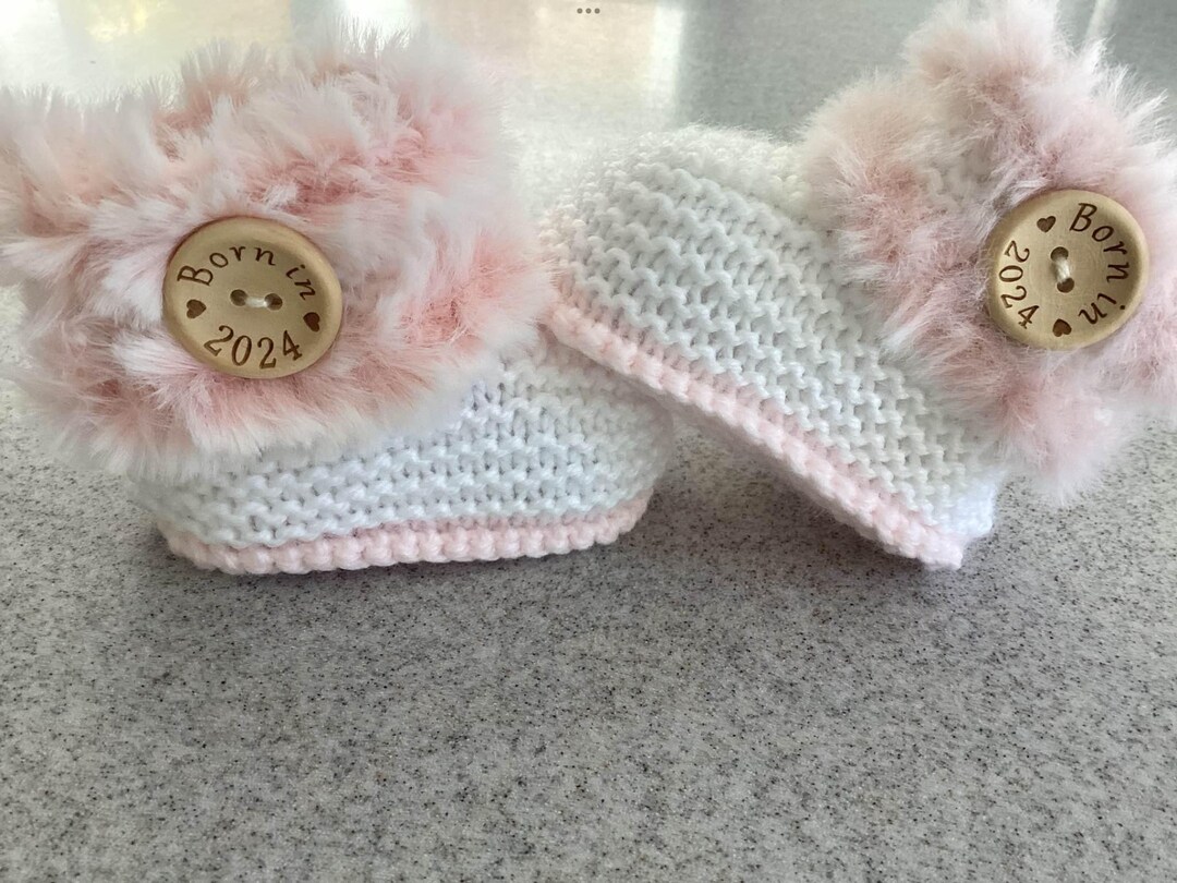 Knitted Baby Girl Booties Size 0 to 3 Months - Etsy