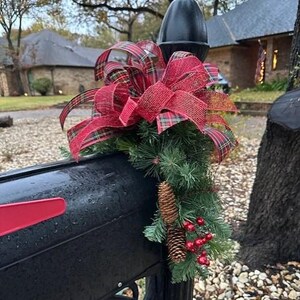 Festive Mailbox Bow: Add Holiday Cheer to Your Curbside Décor - Etsy