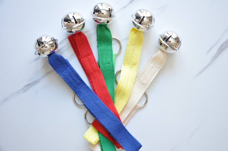 Set of 4x Montessori Tactile Mobile Montessori Bell and Ring - Etsy