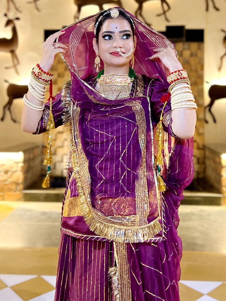 Stunning Rajputi Poshak Wedding Dress – Classic Indian Bridal Ensemble ...