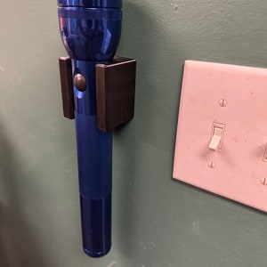 Wall Mount for Maglight Flashlights - Etsy