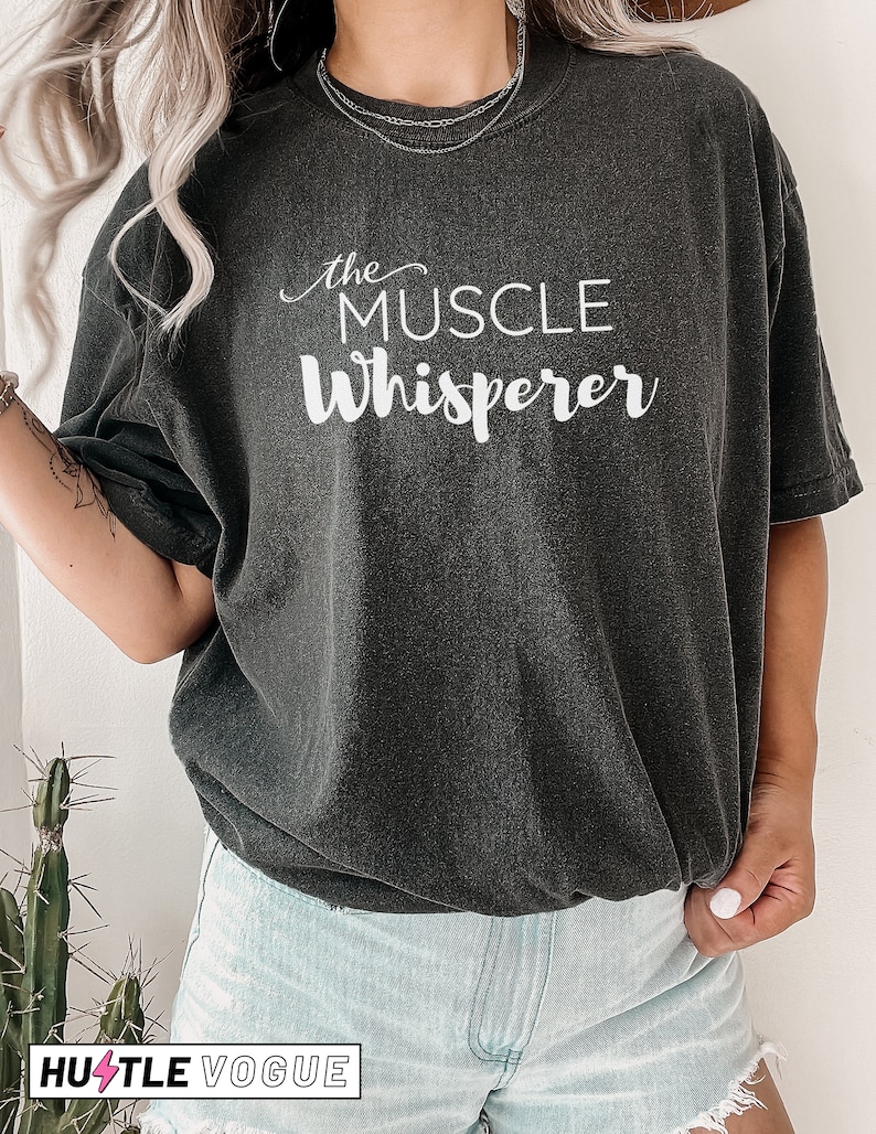 Massage Therapist Gift Muscle Whisperer Tee Massage Doctor - Etsy
