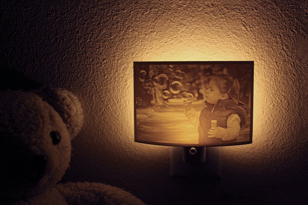 Night Light Custom 3D Printed Light up Lithophane Night Light photo ...