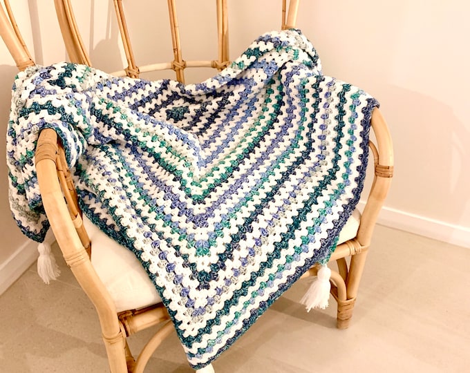 Hope’s Infinity Granny Square Crochet Blanket - Etsy Canada