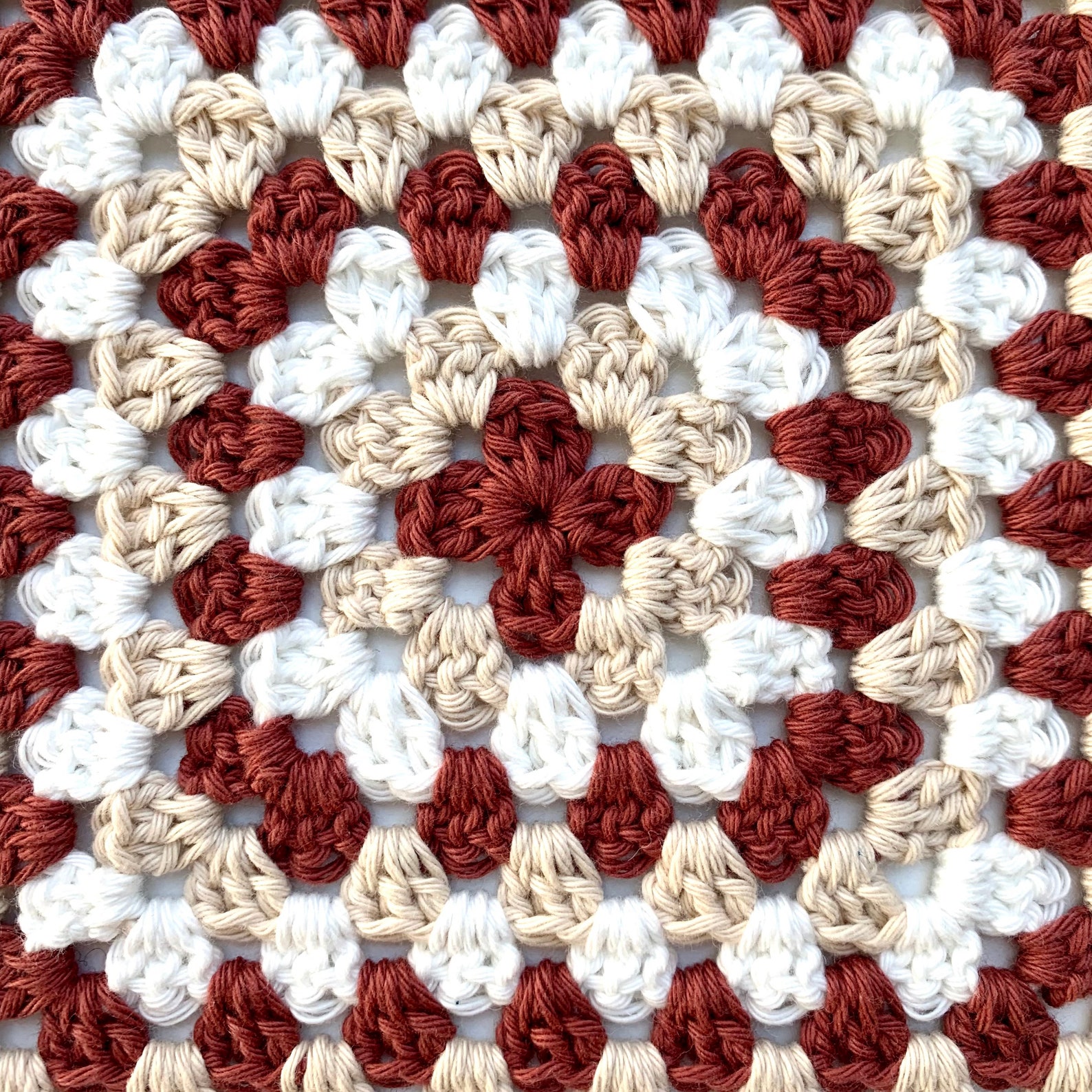 Granny Square Crochet Pattern Traditional Red Granny Square Pattern ...