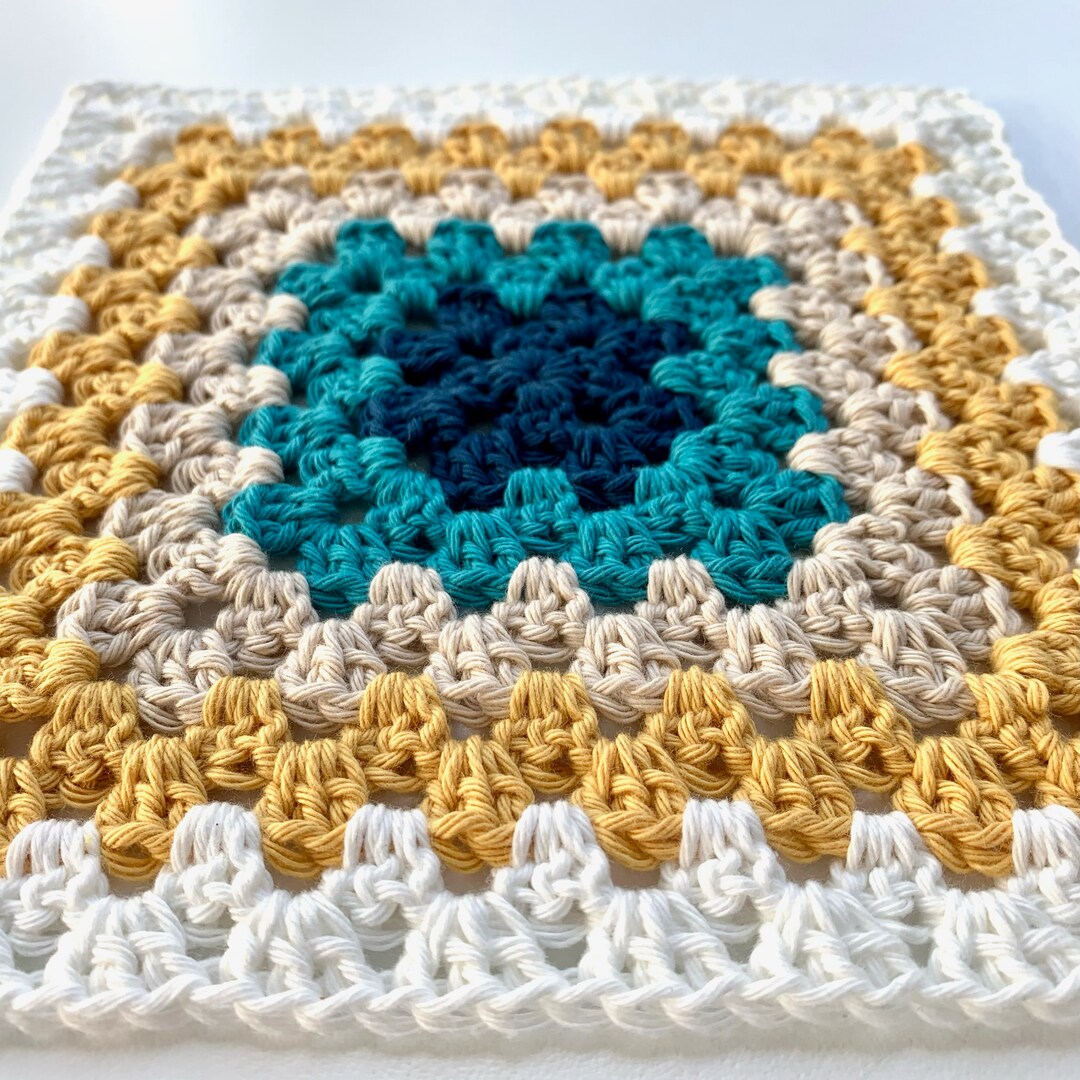 Granny Square Pattern | Crochet Granny Squares | Easy Crochet Pattern ...