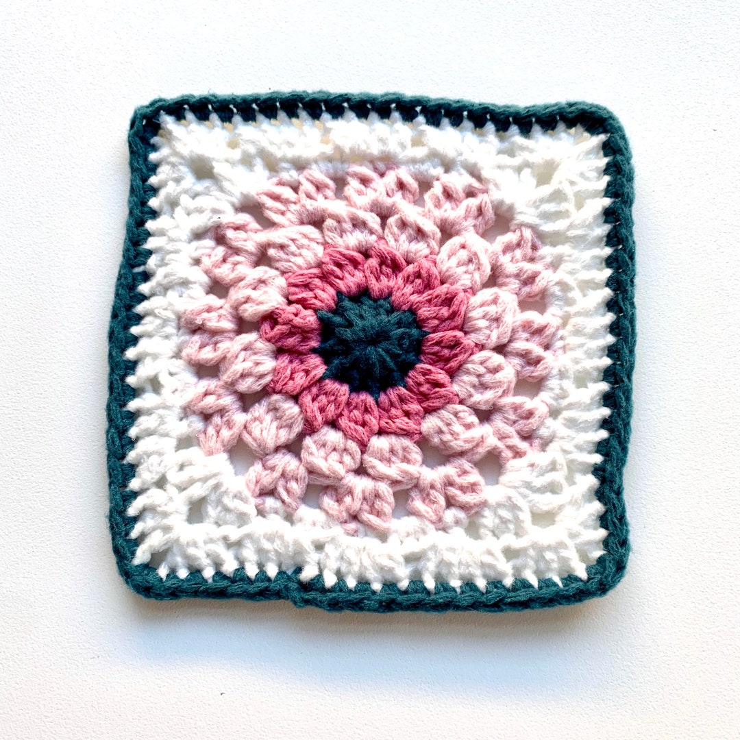 Crochet Granny Square Flower Pattern | Crochet Patterns | Learn to ...