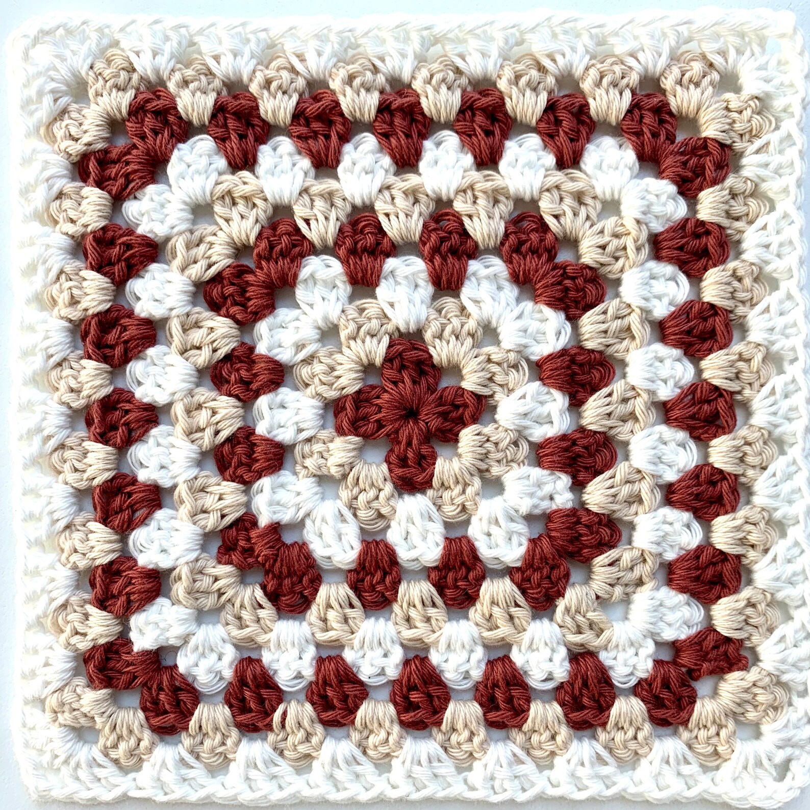 Granny Square Crochet Pattern Traditional Red Granny Square Pattern ...