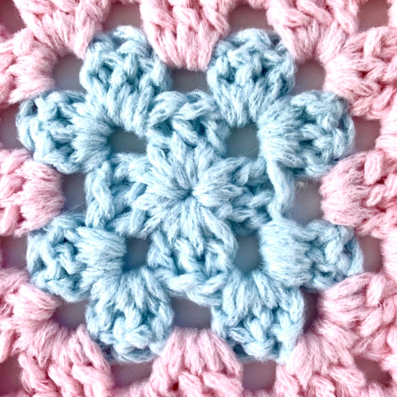 Baby Granny Square Pattern | Learn to Crochet Easy Crochet Patterns ...